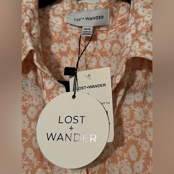 Lost + Wander | Tops | Nwt Xss Lost Wander Pink And White Button Top ...